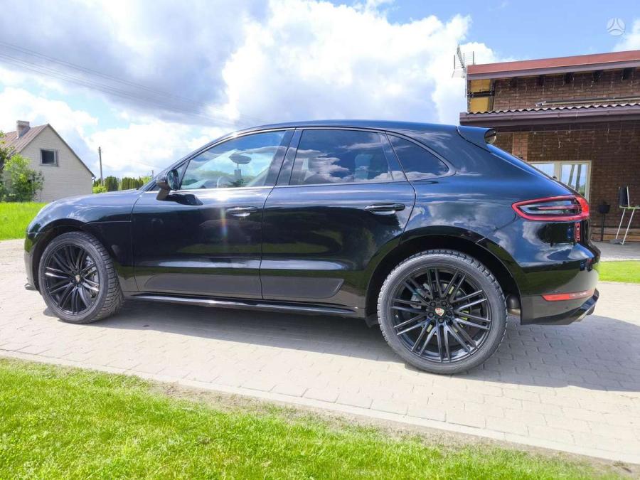 Melns Porsche Macan 2014 Rokiškis, ar dzinēja tilpumu 2.97 L un nobraukumu 258 tūkst. km par 22500 €, foto 12 vietnē AUTOMOTO.COM.LV