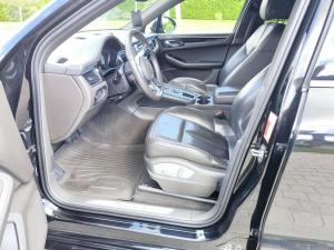 Melns Porsche Macan 2014 Rokiškis, ar dzinēja tilpumu 2.97 L un nobraukumu 258 tūkst. km par 22500 €, foto 16 vietnē AUTOMOTO.COM.LV