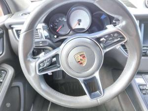 Melns Porsche Macan 2014 Rokiškis, ar dzinēja tilpumu 2.97 L un nobraukumu 258 tūkst. km par 22500 €, foto 20 vietnē AUTOMOTO.COM.LV