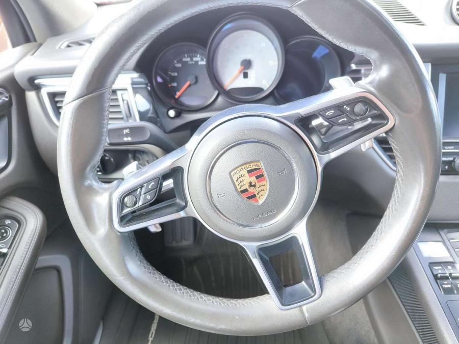 Melns Porsche Macan 2014 Rokiškis, ar dzinēja tilpumu 2.97 L un nobraukumu 258 tūkst. km par 22500 €, foto 20 vietnē AUTOMOTO.COM.LV