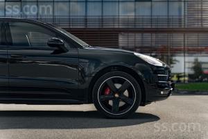Melns Porsche Macan 2015 Liepāja, ar dzinēja tilpumu 3.60 L un nobraukumu 220 tūkst. km par 22000 €, foto 4 vietnē AUTOMOTO.COM.LV