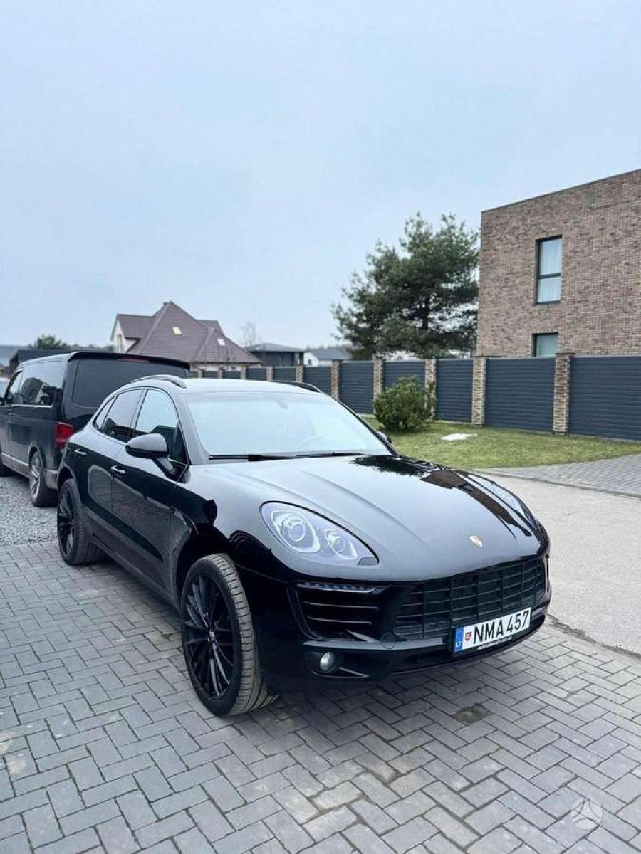 Melns Porsche Macan 2015 Viļņa, ar dzinēja tilpumu 3.00 L un nobraukumu 299 tūkst. km par 18450 €, foto 4 vietnē AUTOMOTO.COM.LV