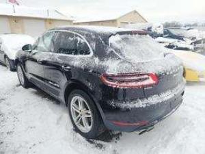 Black Porsche Macan 2015 in Siauliai, with an engine capacity of 3.00 L and mileage of 144 thousand km for 10500 €, photo 4 on AUTOMOTO.COM.LV