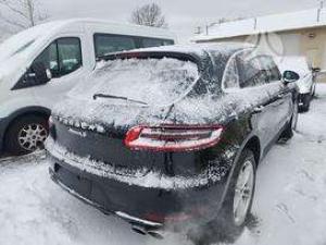 Black Porsche Macan 2015 in Siauliai, with an engine capacity of 3.00 L and mileage of 144 thousand km for 10500 €, photo 6 on AUTOMOTO.COM.LV