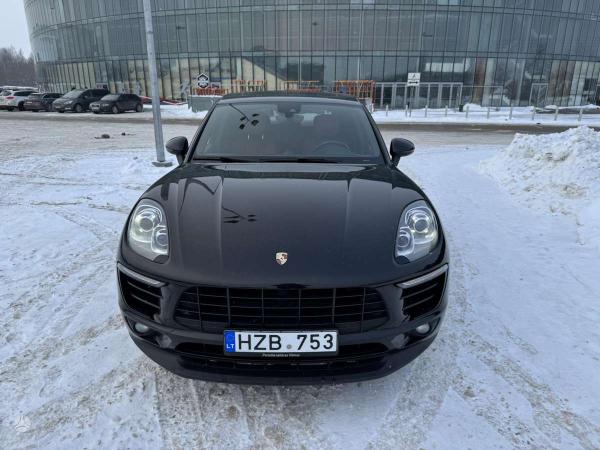 Melns Porsche Macan 2015 Šauļi, ar dzinēja tilpumu 2.97 L un nobraukumu 228 tūkst. km par 28000 €, foto 4 vietnē AUTOMOTO.COM.LV