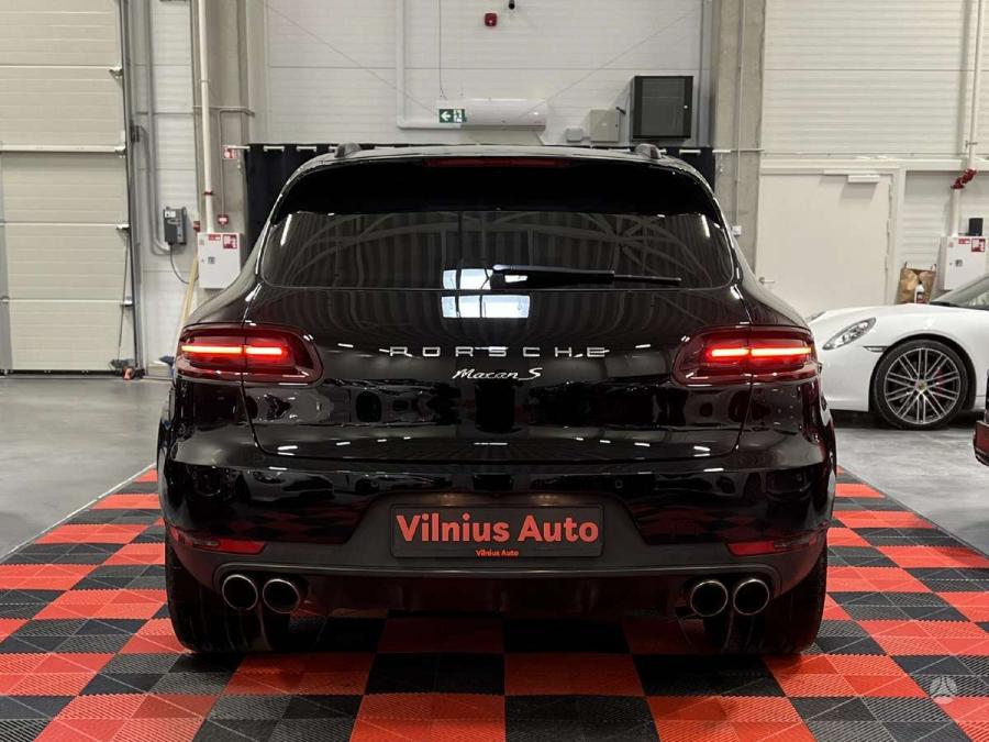 Melns Porsche Macan 2015 Viļņa, ar dzinēja tilpumu 3.00 L un nobraukumu 101 tūkst. km par 26490 €, foto 5 vietnē AUTOMOTO.COM.LV