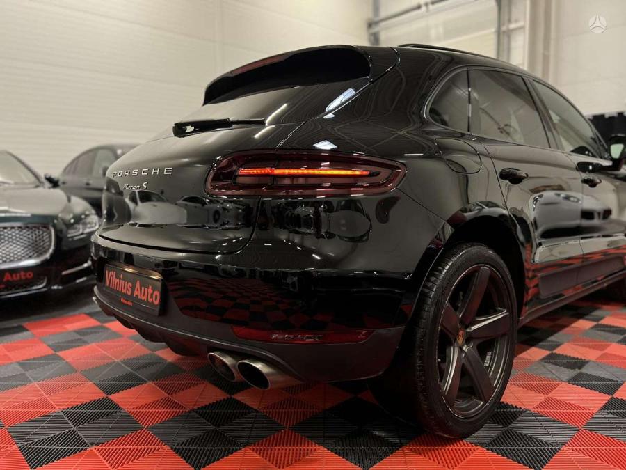 Melns Porsche Macan 2015 Viļņa, ar dzinēja tilpumu 3.00 L un nobraukumu 101 tūkst. km par 26490 €, foto 9 vietnē AUTOMOTO.COM.LV