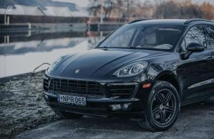 Melns Porsche Macan 2015 Šauļi, ar dzinēja tilpumu 3.00 L un nobraukumu 148 tūkst. km par 23400 €, foto  vietnē AUTOMOTO.COM.LV