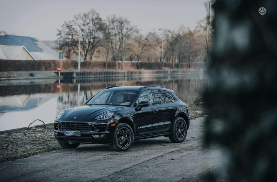 Melns Porsche Macan 2015 Šauļi, ar dzinēja tilpumu 3.00 L un nobraukumu 148 tūkst. km par 23400 €, foto 2 vietnē AUTOMOTO.COM.LV
