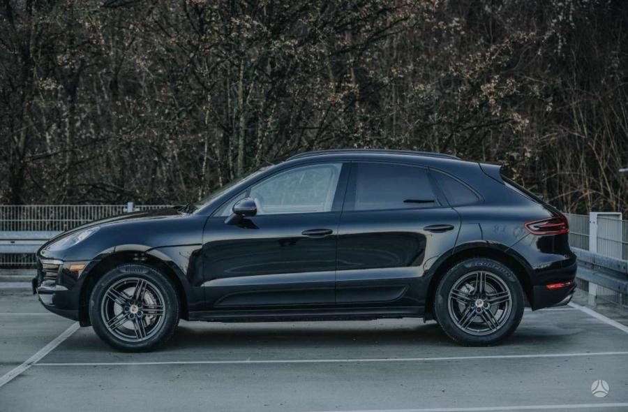 Melns Porsche Macan 2015 Šauļi, ar dzinēja tilpumu 3.00 L un nobraukumu 148 tūkst. km par 23400 €, foto 8 vietnē AUTOMOTO.COM.LV