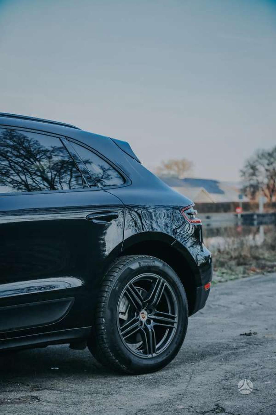 Melns Porsche Macan 2015 Šauļi, ar dzinēja tilpumu 3.00 L un nobraukumu 148 tūkst. km par 23400 €, foto 14 vietnē AUTOMOTO.COM.LV