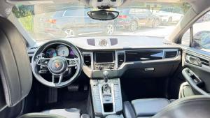 Black Porsche Macan 2015 in Ukmerge, with an engine capacity of 3.00 L and mileage of 244 thousand km for 14990 €, photo 14 on AUTOMOTO.COM.LV