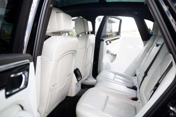 Melns Porsche Macan 2015 Viļņa, ar dzinēja tilpumu 3.00 L un nobraukumu 210 tūkst. km par 14520 €, foto 8 vietnē AUTOMOTO.COM.LV