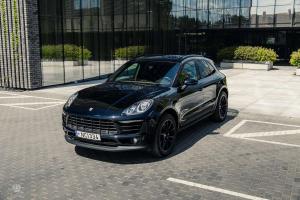 Black Porsche Macan 2015 in Vilnius, with an engine capacity of 3.00 L and mileage of 157 thousand km for 27000 €, photo 7 on AUTOMOTO.COM.LV