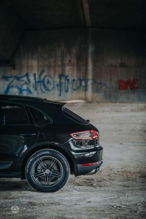 Melns Porsche Macan 2015 Šauļi, ar dzinēja tilpumu 3.00 L un nobraukumu 150 tūkst. km par 20499 €, foto  vietnē AUTOMOTO.COM.LV