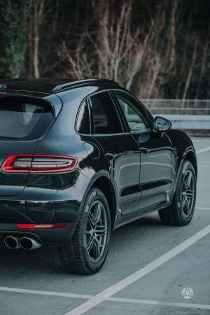 Melns Porsche Macan 2015 Šauļi, ar dzinēja tilpumu 3.00 L un nobraukumu 150 tūkst. km par 20499 €, foto 6 vietnē AUTOMOTO.COM.LV