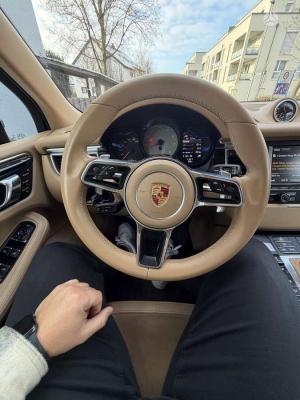 Melns Porsche Macan 2015 Šauļi, ar dzinēja tilpumu 3.00 L un nobraukumu 150 tūkst. km par 20499 €, foto 9 vietnē AUTOMOTO.COM.LV