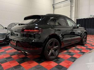 Melns Porsche Macan 2015 Viļņa, ar dzinēja tilpumu 3.00 L un nobraukumu 101 tūkst. km par 25500 €, foto 5 vietnē AUTOMOTO.COM.LV