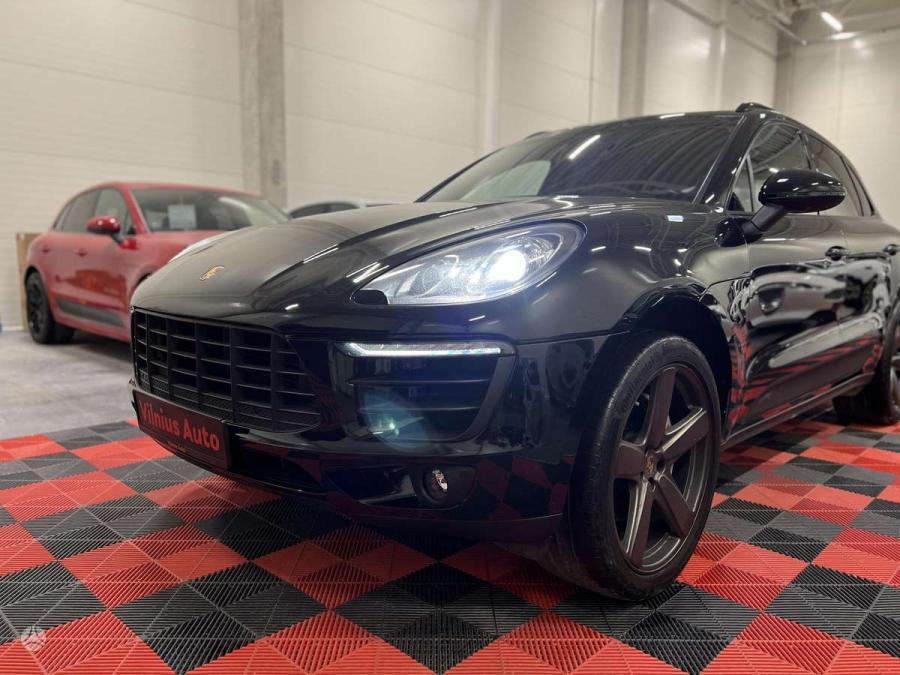 Melns Porsche Macan 2015 Viļņa, ar dzinēja tilpumu 3.00 L un nobraukumu 101 tūkst. km par 25500 €, foto 8 vietnē AUTOMOTO.COM.LV