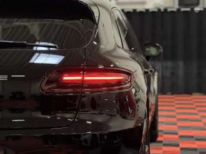 Melns Porsche Macan 2015 Viļņa, ar dzinēja tilpumu 3.00 L un nobraukumu 101 tūkst. km par 25500 €, foto 11 vietnē AUTOMOTO.COM.LV