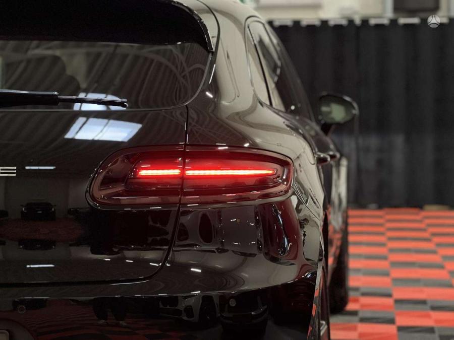 Melns Porsche Macan 2015 Viļņa, ar dzinēja tilpumu 3.00 L un nobraukumu 101 tūkst. km par 25500 €, foto 11 vietnē AUTOMOTO.COM.LV