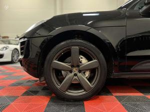 Melns Porsche Macan 2015 Viļņa, ar dzinēja tilpumu 3.00 L un nobraukumu 101 tūkst. km par 25500 €, foto 12 vietnē AUTOMOTO.COM.LV
