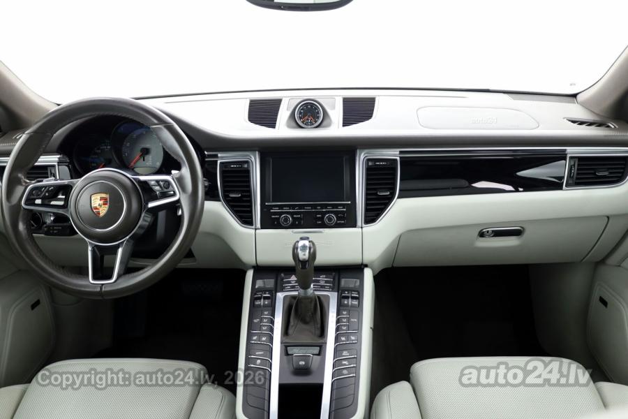 Melns Porsche Macan 2015 Tallina, ar dzinēja tilpumu 3.00 L un nobraukumu 216 tūkst. km par 9999 €, foto 6 vietnē AUTOMOTO.COM.LV