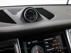 Melns Porsche Macan 2015 Tallina, ar dzinēja tilpumu 3.00 L un nobraukumu 216 tūkst. km par 9999 €, foto 12 vietnē AUTOMOTO.COM.LV