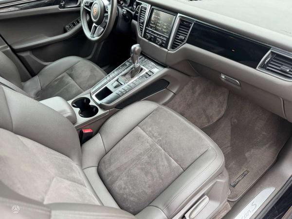 Melns Porsche Macan 2015 Utena, ar dzinēja tilpumu 2.97 L un nobraukumu 310 tūkst. km par 17300 €, foto 11 vietnē AUTOMOTO.COM.LV