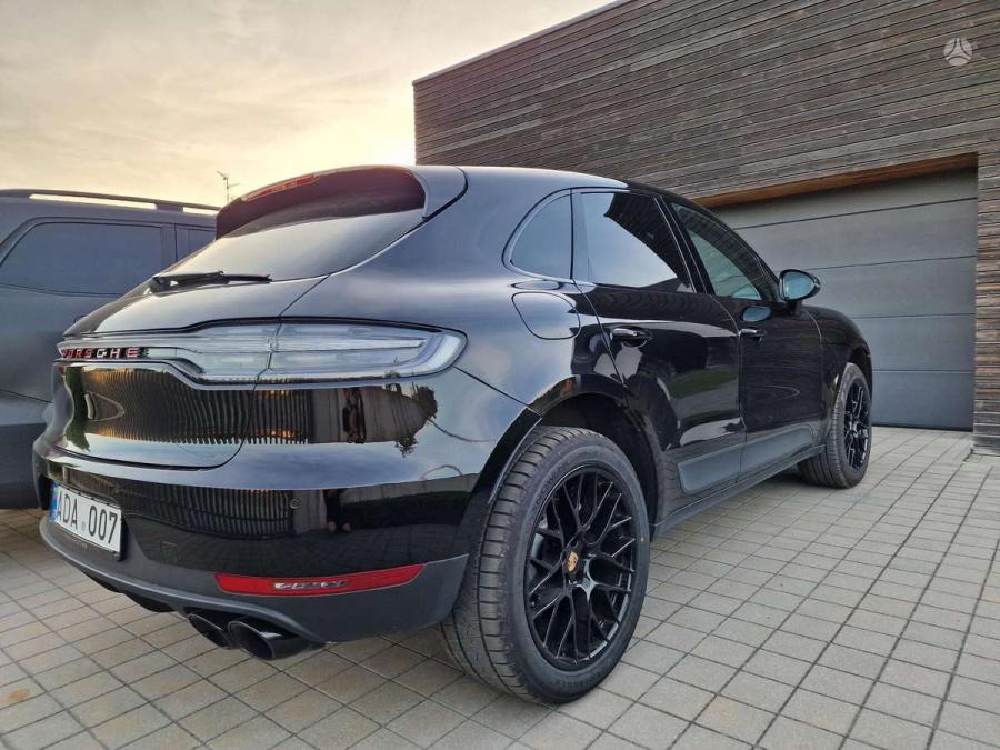 Melns Porsche Macan 2016 Vilkaviškis, ar dzinēja tilpumu 3.00 L un nobraukumu 139 tūkst. km par 25599 €, foto 13 vietnē AUTOMOTO.COM.LV