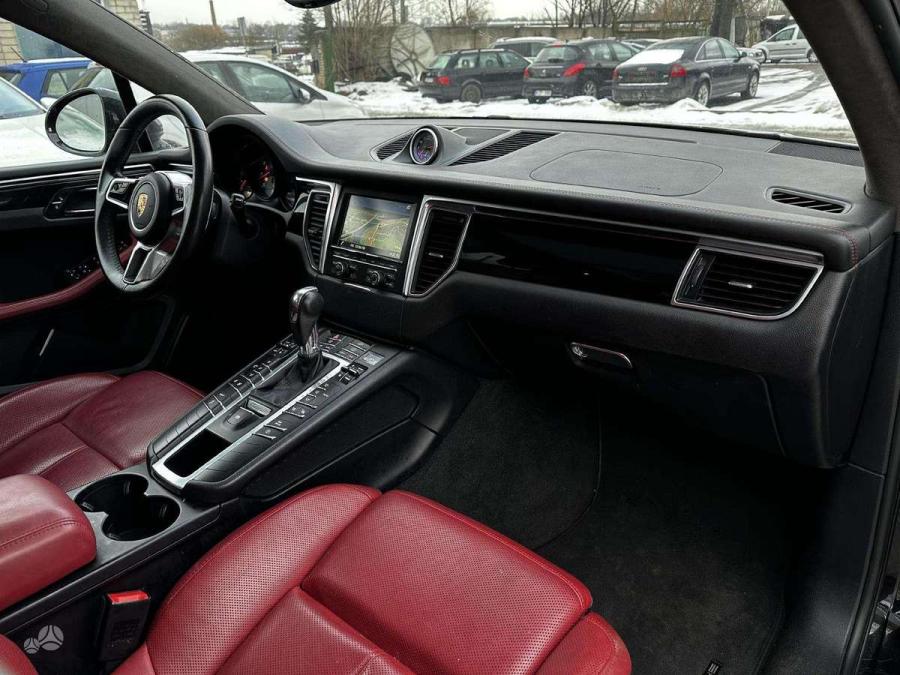 Melns Porsche Macan 2016 Vilkaviškis, ar dzinēja tilpumu 3.00 L un nobraukumu 139 tūkst. km par 25599 €, foto 23 vietnē AUTOMOTO.COM.LV