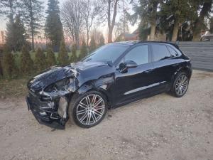 Black Porsche Macan 2016 in Telschi, with an engine capacity of 3.60 L and mileage of 151 thousand km for 17800 €, photo 10 on AUTOMOTO.COM.LV