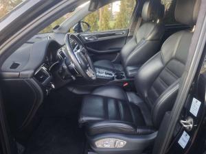 Black Porsche Macan 2016 in Telschi, with an engine capacity of 3.60 L and mileage of 151 thousand km for 17800 €, photo 17 on AUTOMOTO.COM.LV