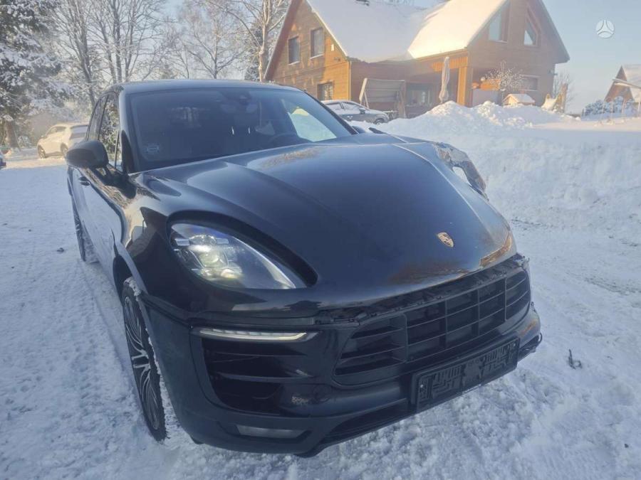 Melns Porsche Macan 2016 Telšiai, ar dzinēja tilpumu 3.60 L un nobraukumu 154 tūkst. km par 16900 €, foto 2 vietnē AUTOMOTO.COM.LV
