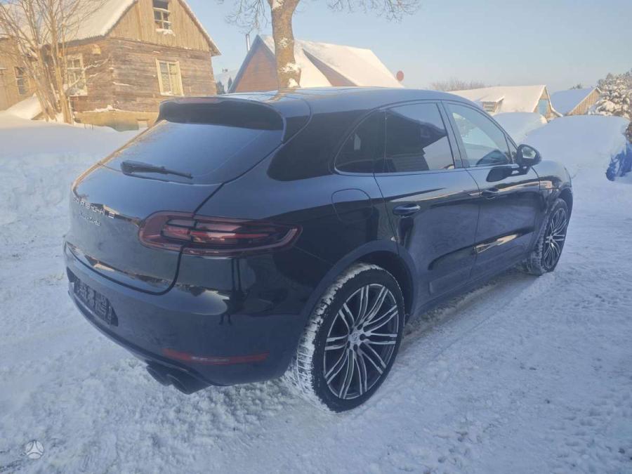 Melns Porsche Macan 2016 Telšiai, ar dzinēja tilpumu 3.60 L un nobraukumu 154 tūkst. km par 16900 €, foto 9 vietnē AUTOMOTO.COM.LV