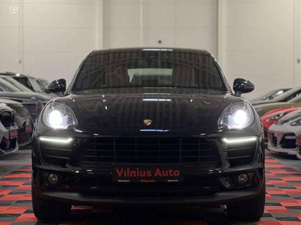 Black Porsche Macan 2016 in Vilnius, with an engine capacity of 2.97 L and mileage of 194 thousand km for 22999 €, photo 2 on AUTOMOTO.COM.LV