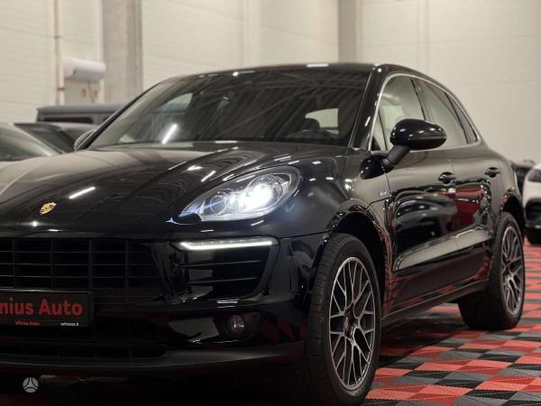 Black Porsche Macan 2016 in Vilnius, with an engine capacity of 2.97 L and mileage of 194 thousand km for 22999 €, photo 7 on AUTOMOTO.COM.LV