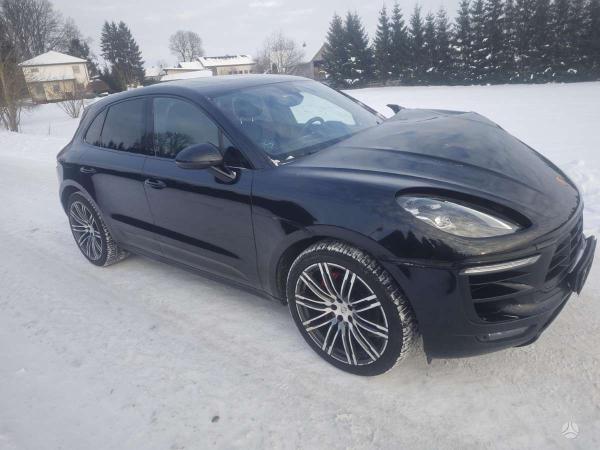 Melns Porsche Macan 2016 Telšiai, ar dzinēja tilpumu 3.60 L un nobraukumu 151 tūkst. km par 16700 €, foto 7 vietnē AUTOMOTO.COM.LV