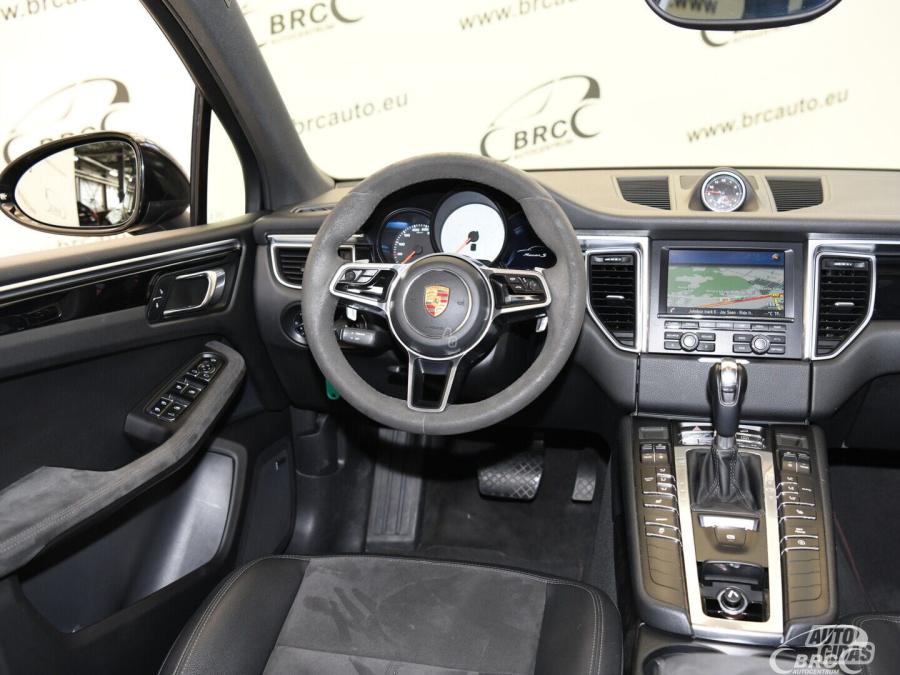 Melns Porsche Macan 2016 Avižieniai, ar dzinēja tilpumu 3.00 L un nobraukumu 147 tūkst. km par 23900 €, foto 14 vietnē AUTOMOTO.COM.LV