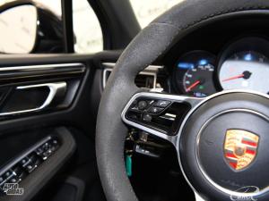 Melns Porsche Macan 2016 Avižieniai, ar dzinēja tilpumu 3.00 L un nobraukumu 147 tūkst. km par 23900 €, foto 32 vietnē AUTOMOTO.COM.LV