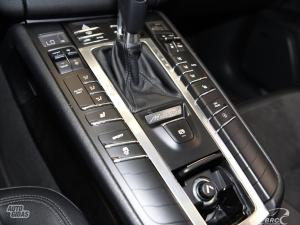 Черный Порше Масан 2016 в Авиженяй, объемом двигателя 3.00 л и пробегом 147 тыс. км за 23900 €, фото 27 на AUTOMOTO.COM.LV