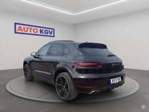 Black Porsche Macan 2016 in Kaunas, with an engine capacity of 3.60 L and mileage of 104 thousand km for 28999 €, photo 4 on AUTOMOTO.COM.LV
