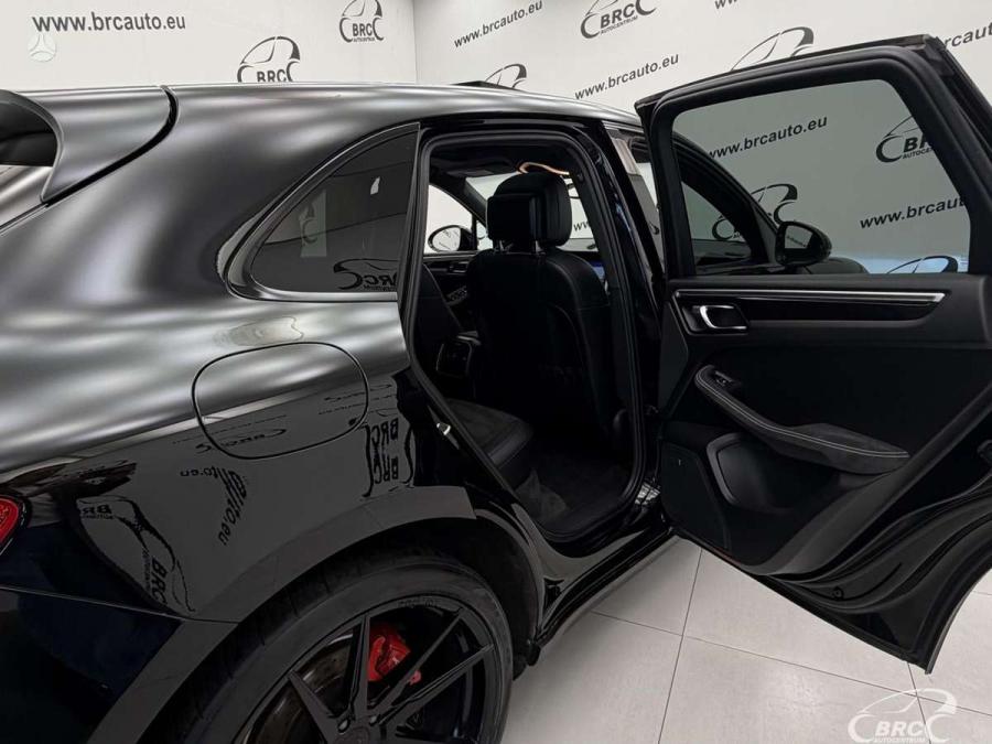 Melns Porsche Macan 2016 Viļņa, ar dzinēja tilpumu 3.00 L un nobraukumu 147 tūkst. km par 20900 €, foto 15 vietnē AUTOMOTO.COM.LV