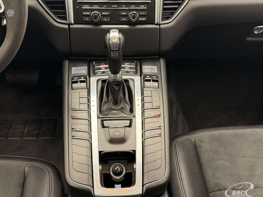 Melns Porsche Macan 2016 Viļņa, ar dzinēja tilpumu 3.00 L un nobraukumu 147 tūkst. km par 20900 €, foto 20 vietnē AUTOMOTO.COM.LV