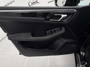 Melns Porsche Macan 2016 Viļņa, ar dzinēja tilpumu 3.00 L un nobraukumu 147 tūkst. km par 20900 €, foto 22 vietnē AUTOMOTO.COM.LV