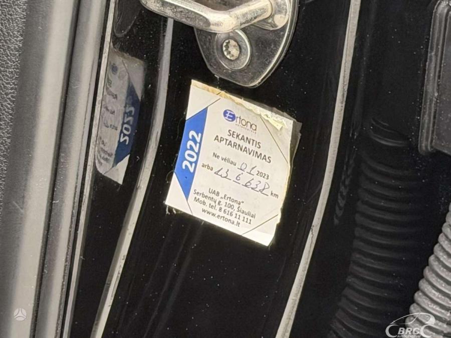 Melns Porsche Macan 2016 Viļņa, ar dzinēja tilpumu 3.00 L un nobraukumu 147 tūkst. km par 20900 €, foto 26 vietnē AUTOMOTO.COM.LV