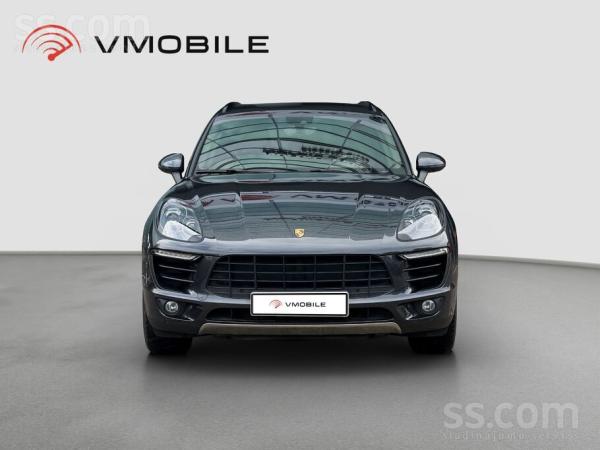 Black Porsche Macan 2016 in Riga, with an engine capacity of 2.00 L and mileage of 117 thousand km for 26990 €, photo 3 on AUTOMOTO.COM.LV