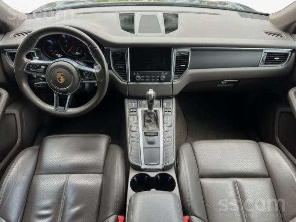 Melns Porsche Macan 2016 Rīga, ar dzinēja tilpumu 2.00 L un nobraukumu 117 tūkst. km par 26990 €, foto 7 vietnē AUTOMOTO.COM.LV