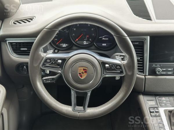 Melns Porsche Macan 2016 Rīga, ar dzinēja tilpumu 2.00 L un nobraukumu 117 tūkst. km par 26990 €, foto 8 vietnē AUTOMOTO.COM.LV