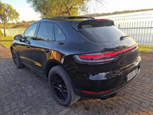 Black Porsche Macan 2016 in Vilkaviskis, with an engine capacity of 3.00 L and mileage of 149 thousand km for 22799 €, photo  on AUTOMOTO.COM.LV